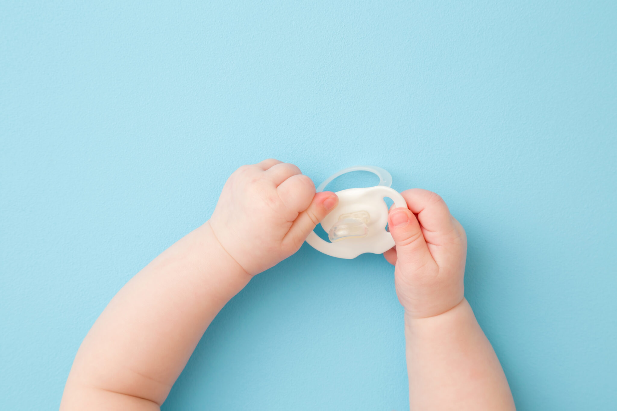 How Do Pacifiers & Thumb Sucking Affect Children's Teeth? | American ...